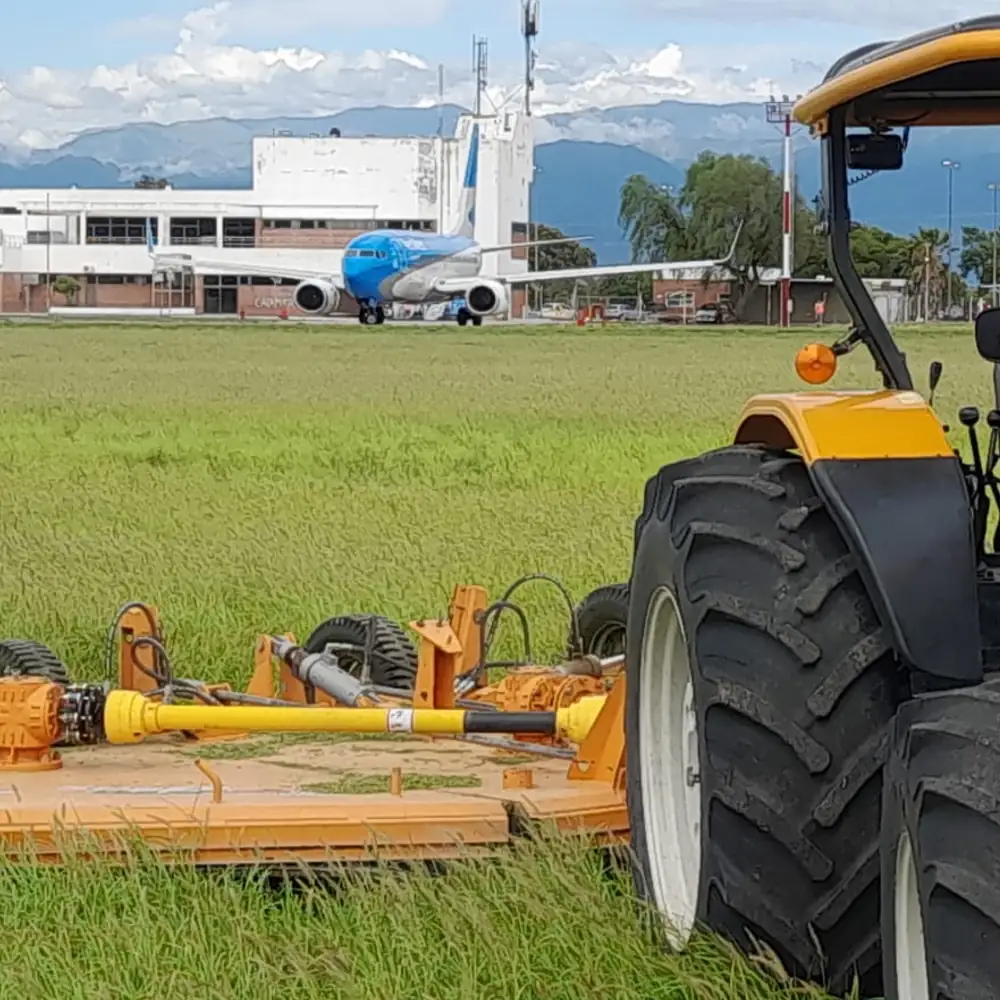 Grass Master - Mantenimiento de espacios verdes - Grass Master
